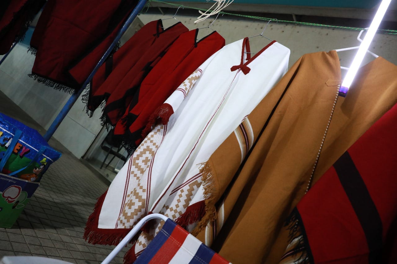 OBRAS DE ARTE Y ARTESANÍA CON IDENTIDAD REGIONAL ESTÁN EN LA FERIA DEL ...